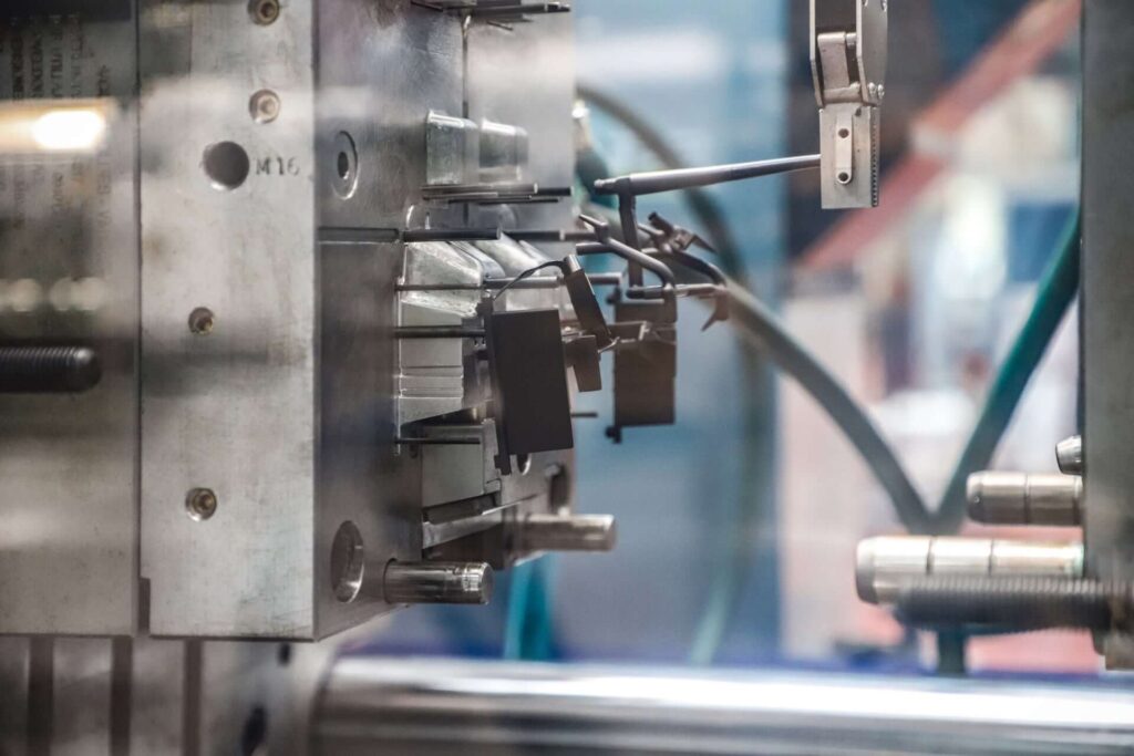 Inyección de plástico - Fabricación de piezas de plástico