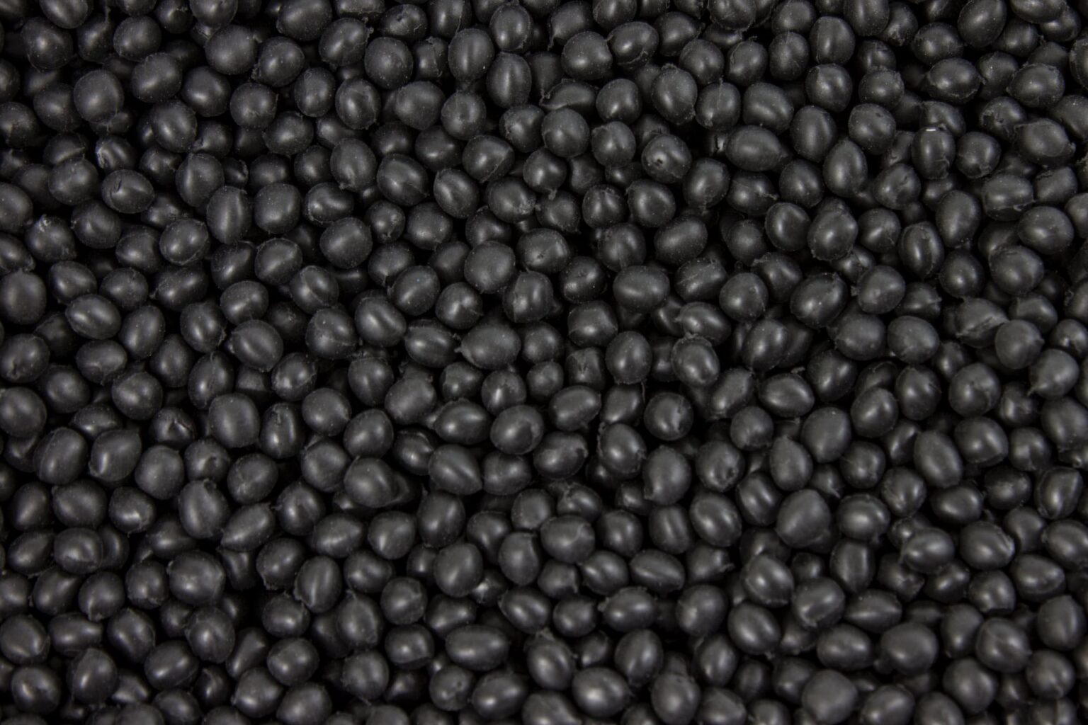 Technical plastics for the manufacture of plastic parts