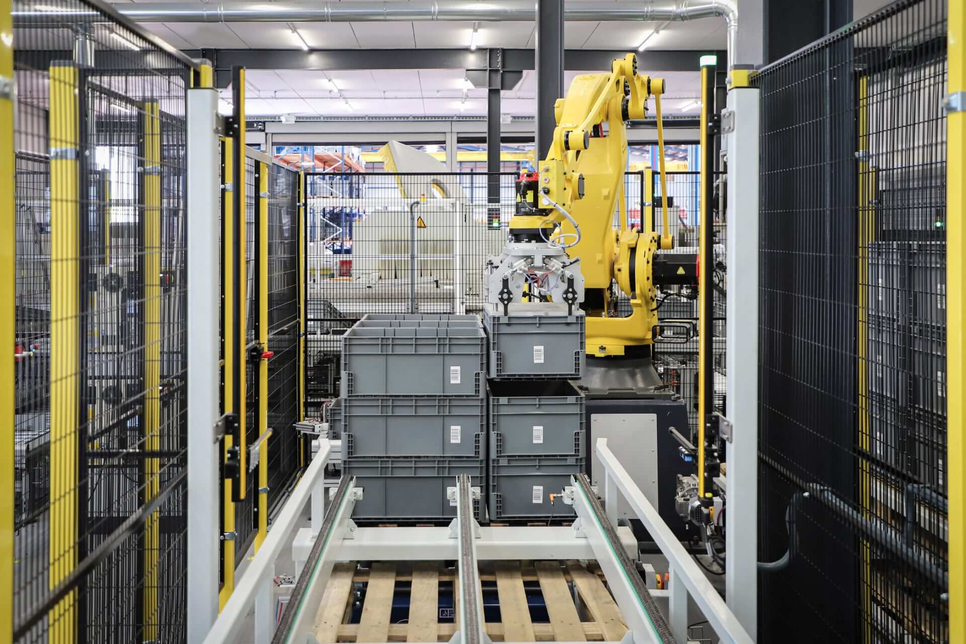 Industrial process for serial manufacture of parts